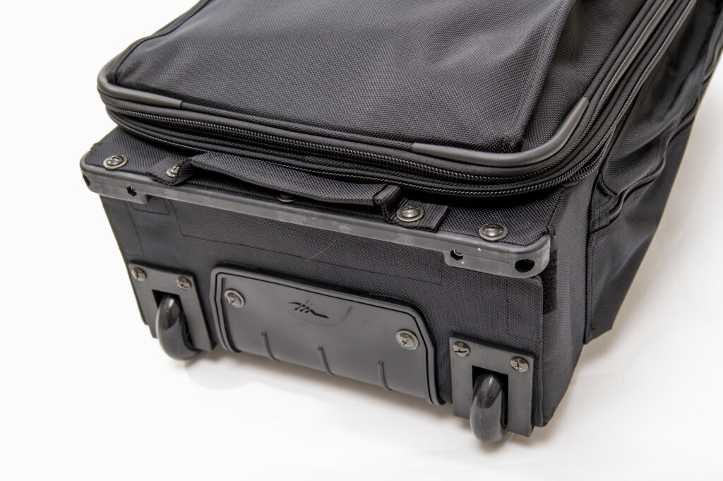 Vortex Voyager 23" International Premium Expandable Flight Crew Luggage ...